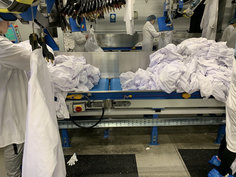 £400,000 fine after worker suffers major hand injury in conveyor ...